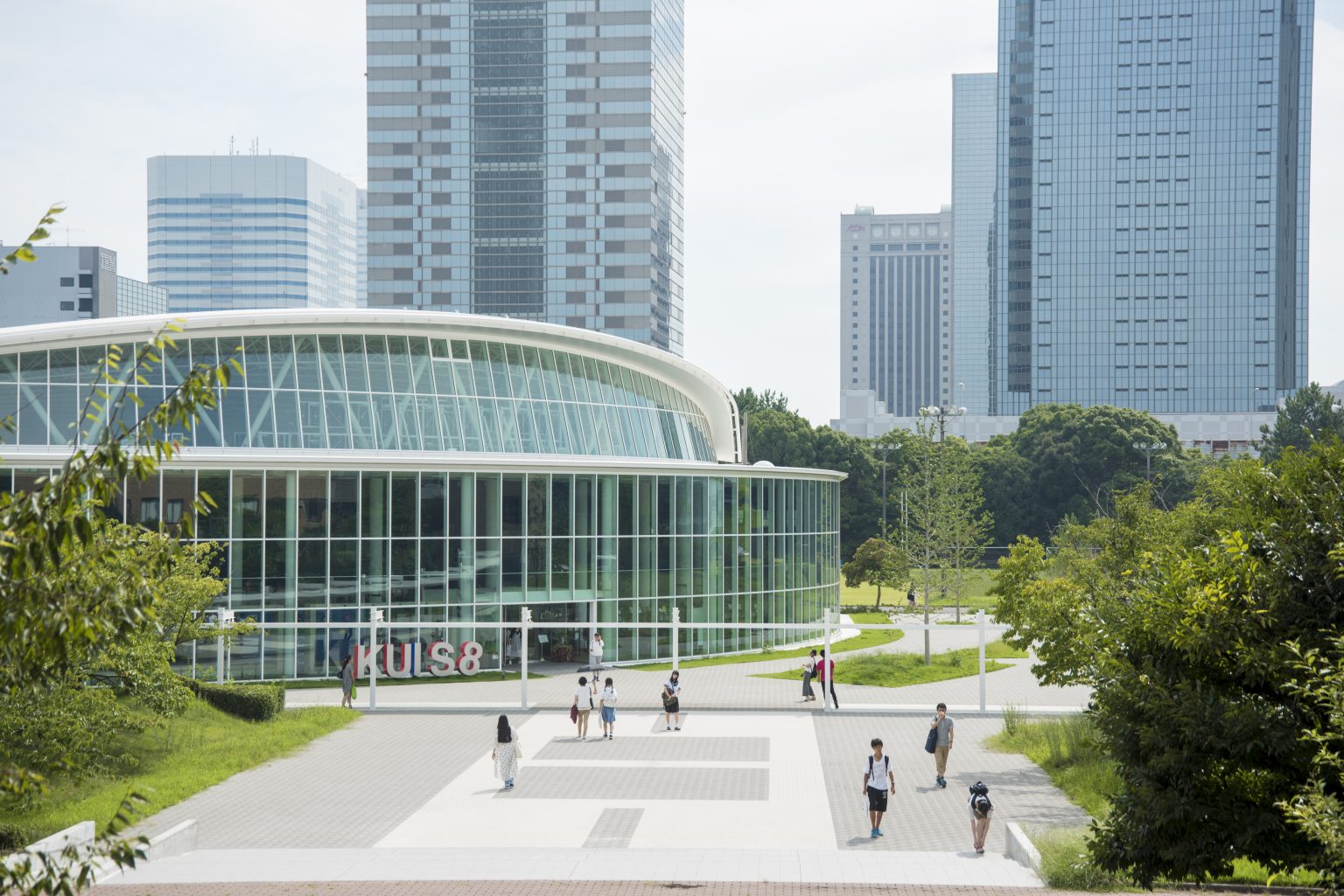 グローバルコミュニケーション力とは？その重要性と習得方法 - 神田外語キャリアカレッジ